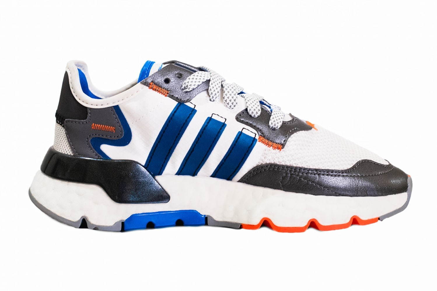 12月2日/12月17日発売【スターウォーズ × adidas】R2-D2やダース・ベイダー、レイア姫など人気キャラクターをモチーフにした最新コラボ