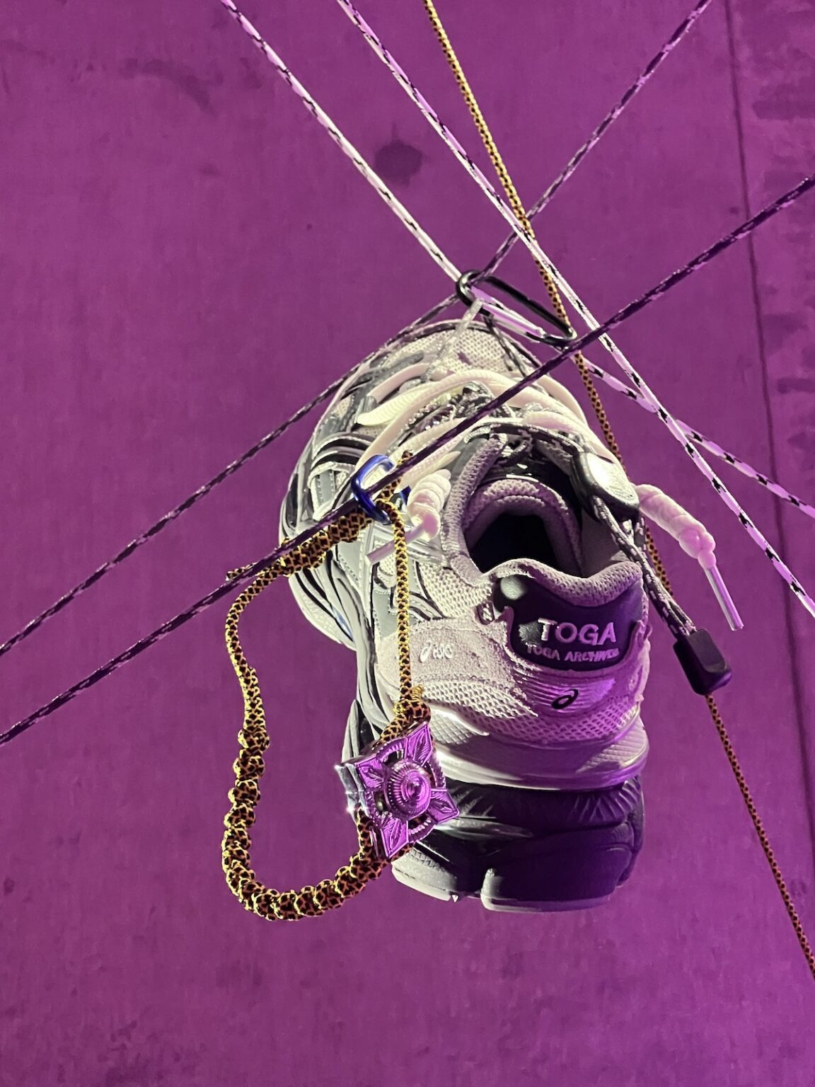 10月17日国内発売｜TOGA ARCHIVES x ASICS GEL-CUMULUS 16 TG 超人気コラボ☆2025年ベストリリースか ...