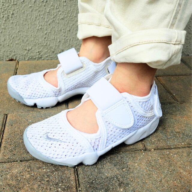 ママ必見！2025年最新・ナイキのキッズ&ベビー用エアリフト特集｜人気の理由と今年のモデルを紹介